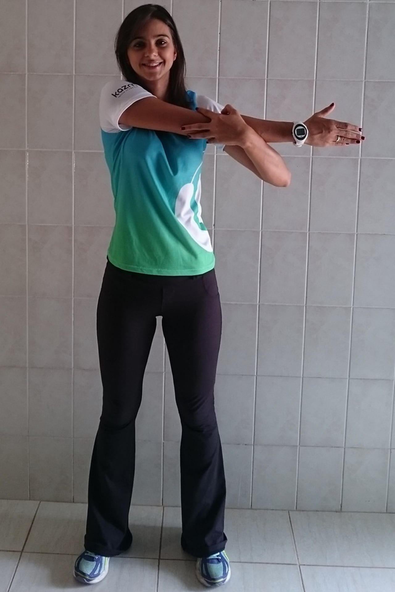 Ginástica laboral: aprenda exercícios para praticar no trabalho - A ...